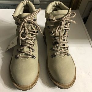 UNIONBAY | Shoes | Union Bay Boots Buff Color Size 8 Really Cute | Poshmark